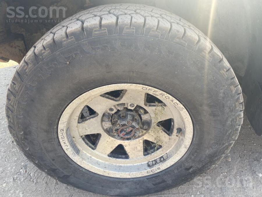 Sarkans Isuzu Trooper 1989 Rīga, ar dzinēja tilpumu 2.80 L un nobraukumu 0 tūkst. km par 950 €, foto 8 vietnē AUTOMOTO.COM.LV