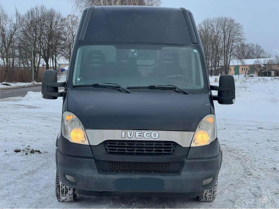 Melns Iveco Daily 2012 Tauragė, ar dzinēja tilpumu 3.00 L un nobraukumu 379 tūkst. km par 6000 €, foto 3 vietnē AUTOMOTO.COM.LV