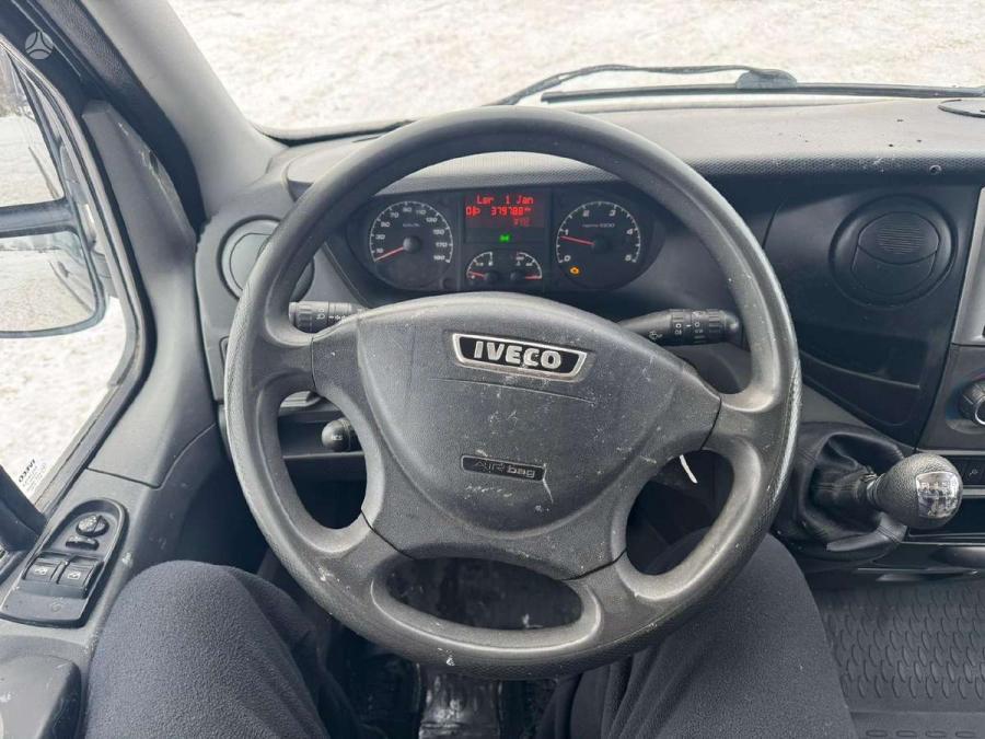 Melns Iveco Daily 2012 Tauragė, ar dzinēja tilpumu 3.00 L un nobraukumu 379 tūkst. km par 6000 €, foto 13 vietnē AUTOMOTO.COM.LV