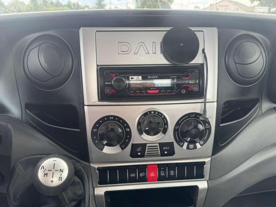 Zils Iveco Daily 2010 Tauragė, ar dzinēja tilpumu 3.00 L un nobraukumu 153 tūkst. km par 4700 €, foto 12 vietnē AUTOMOTO.COM.LV