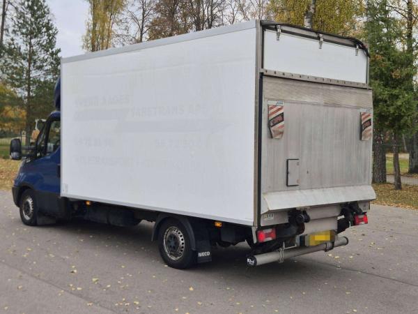 Zils Iveco Daily 2016 Tauragė, ar dzinēja tilpumu 3.00 L un nobraukumu 320 tūkst. km par 9800 €, foto 3 vietnē AUTOMOTO.COM.LV