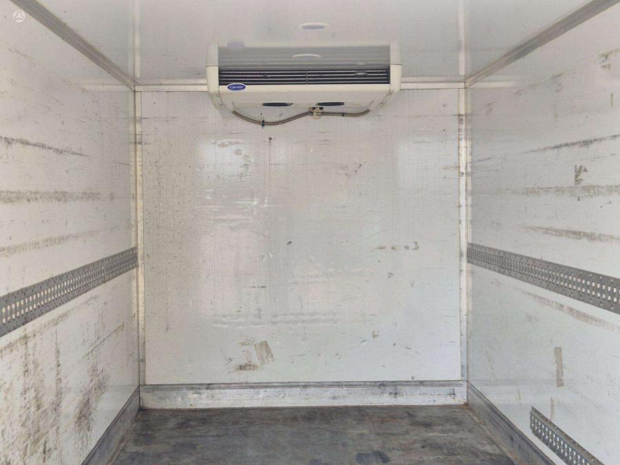 Blue Iveco Daily 2016 in Taurage, with an engine capacity of 3.00 L and mileage of 320 thousand km for 9800 €, photo 9 on AUTOMOTO.COM.LV