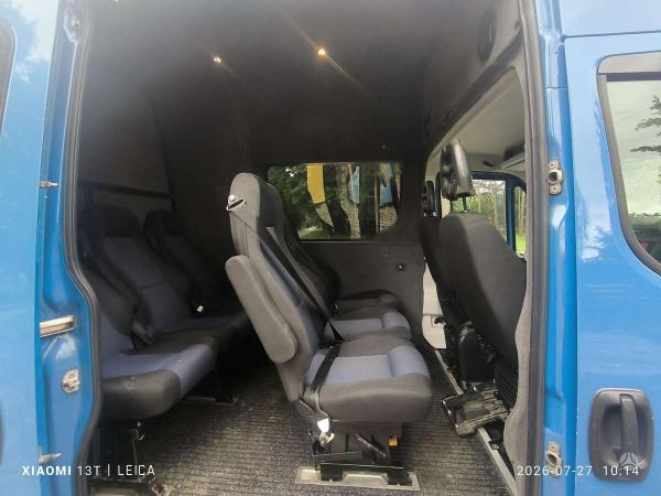 Blue Iveco Daily 2018 in Jurbarkas, with an engine capacity of 3.00 L and mileage of 339 thousand km for 15000 €, photo 6 on AUTOMOTO.COM.LV