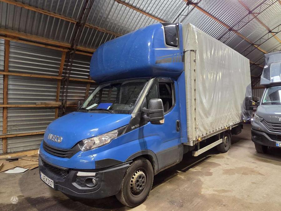 Zils Iveco Daily 2018 Kauņa, ar dzinēja tilpumu 3.00 L un nobraukumu 540 tūkst. km par 12900 €, foto 4 vietnē AUTOMOTO.COM.LV