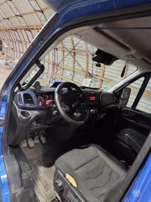 Zils Iveco Daily 2018 Kauņa, ar dzinēja tilpumu 3.00 L un nobraukumu 540 tūkst. km par 12900 €, foto 7 vietnē AUTOMOTO.COM.LV