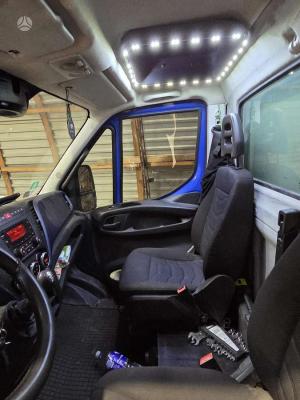 Zils Iveco Daily 2018 Kauņa, ar dzinēja tilpumu 3.00 L un nobraukumu 540 tūkst. km par 12900 €, foto 8 vietnē AUTOMOTO.COM.LV