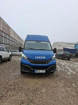 Blue Iveco Daily 2022 in Alytus, with an engine capacity of 3.00 L and mileage of 132 thousand km for 17200 €, photo 3 on AUTOMOTO.COM.LV