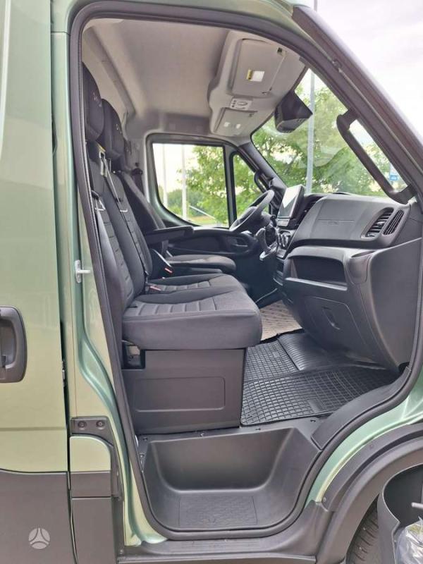 Green Iveco Daily 2026 in Vilnius, with an engine capacity of 3.00 L and mileage of 0 thousand km for 47795 €, photo 6 on AUTOMOTO.COM.LV