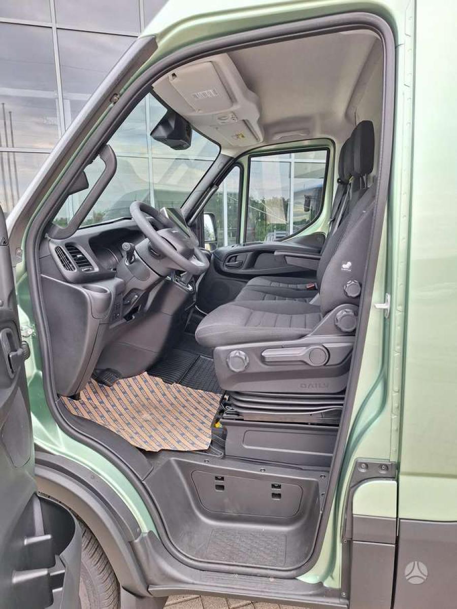 Zaļš Iveco Daily 2026 Viļņa, ar dzinēja tilpumu 3.00 L un nobraukumu 0 tūkst. km par 47795 €, foto 10 vietnē AUTOMOTO.COM.LV