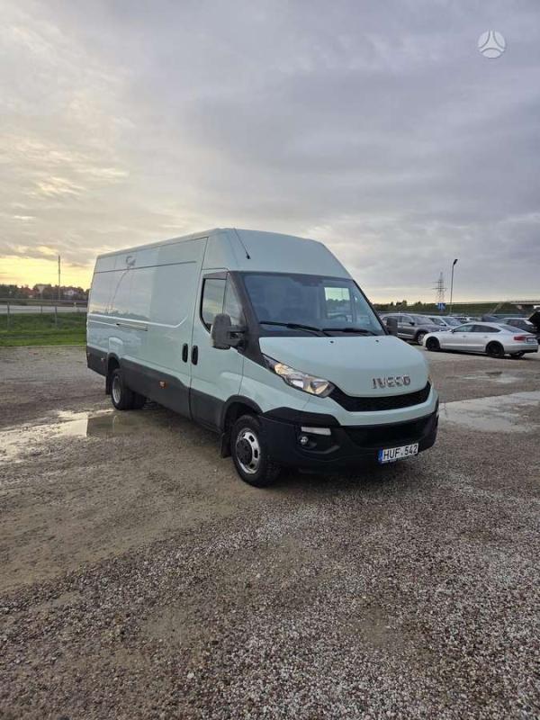 Grey Iveco Daily 2015 in Klaipeda, with an engine capacity of 2.29 L and mileage of 253 thousand km for 10890 €, photo 3 on AUTOMOTO.COM.LV