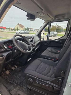 Pelēks Iveco Daily 2015 Klaipėda, ar dzinēja tilpumu 2.29 L un nobraukumu 253 tūkst. km par 10890 €, foto 6 vietnē AUTOMOTO.COM.LV