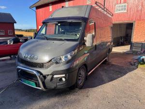 Grey Iveco Daily 2016 in Klaipeda, with an engine capacity of 3.00 L and mileage of 180 thousand km for 5000 €, photo 2 on AUTOMOTO.COM.LV
