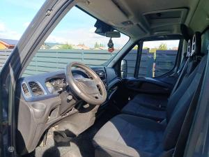 Grey Iveco Daily 2018 in Siauliai, with an engine capacity of 3.00 L and mileage of 1 thousand km for 8500 €, photo 6 on AUTOMOTO.COM.LV