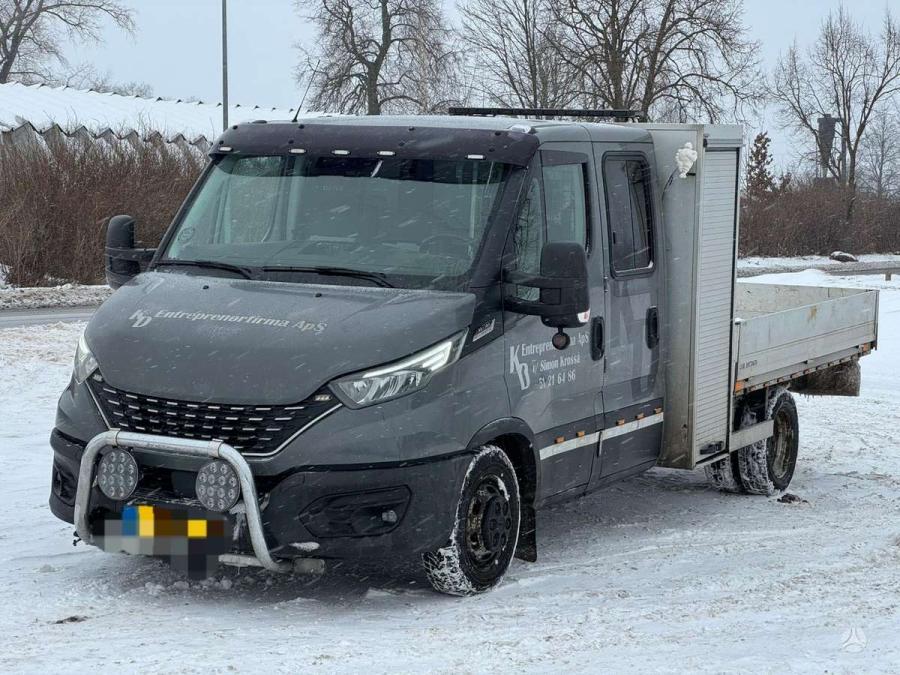 Grey Iveco Daily 2020 in Taurage, with an engine capacity of 3.00 L and mileage of 264 thousand km for 15500 €, photo 1 on AUTOMOTO.COM.LV