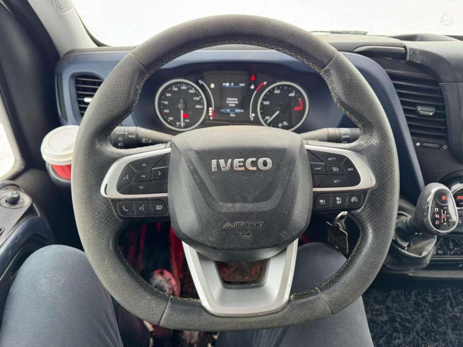 Grey Iveco Daily 2020 in Taurage, with an engine capacity of 3.00 L and mileage of 264 thousand km for 15500 €, photo 12 on AUTOMOTO.COM.LV