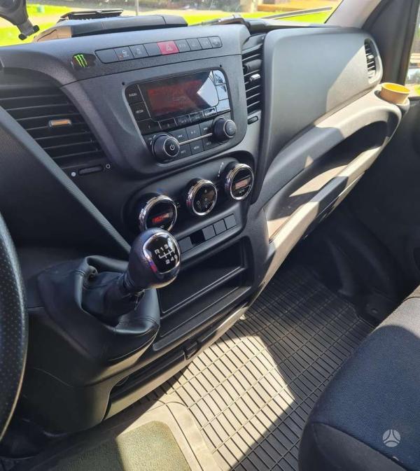 Pelēks Iveco Daily 2021 Kauņa, ar dzinēja tilpumu 0.00 L un nobraukumu 110 tūkst. km par 25000 €, foto 6 vietnē AUTOMOTO.COM.LV