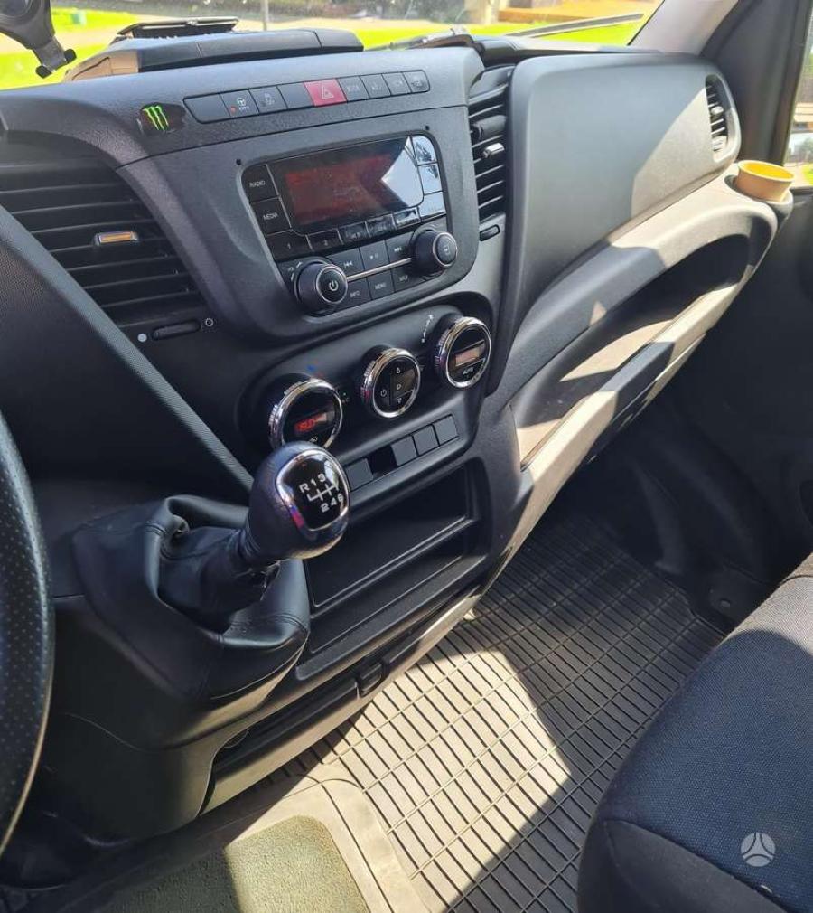 Pelēks Iveco Daily 2021 Kauņa, ar dzinēja tilpumu 0.00 L un nobraukumu 110 tūkst. km par 25000 €, foto 7 vietnē AUTOMOTO.COM.LV