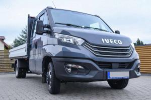 Pelēks Iveco Daily 2023 Klaipėda, ar dzinēja tilpumu 3.00 L un nobraukumu 9 tūkst. km par 29900 €, foto  vietnē AUTOMOTO.COM.LV