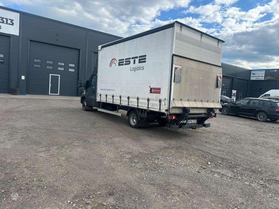 Grey Iveco Daily 2023 in Vilnius, with an engine capacity of 3.00 L and mileage of 451 thousand km for 30000 €, photo 10 on AUTOMOTO.COM.LV