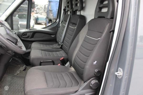 Pelēks Iveco Daily 2024 Kuršėnai, ar dzinēja tilpumu 2.29 L un nobraukumu 28 tūkst. km par 19400 €, foto 7 vietnē AUTOMOTO.COM.LV