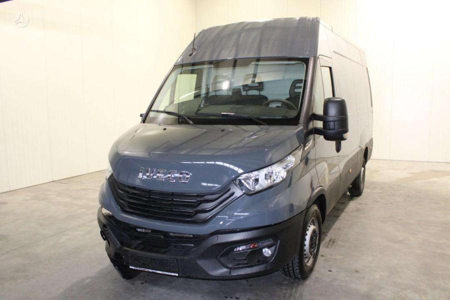 Grey Iveco Daily 2024 in Kursenai, with an engine capacity of 2.29 L and mileage of 28 thousand km for 19400 €, photo 11 on AUTOMOTO.COM.LV