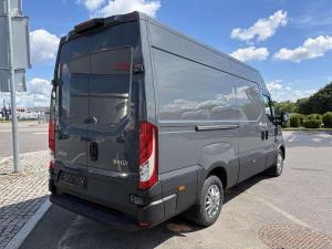 Pelēks Iveco Daily 2026 Kauņa, ar dzinēja tilpumu 2.29 L un nobraukumu 45 tūkst. km par 34473 €, foto 4 vietnē AUTOMOTO.COM.LV