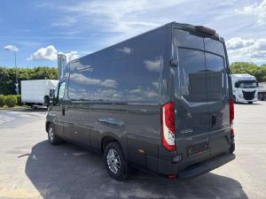 Pelēks Iveco Daily 2026 Kauņa, ar dzinēja tilpumu 2.29 L un nobraukumu 45 tūkst. km par 34473 €, foto 5 vietnē AUTOMOTO.COM.LV