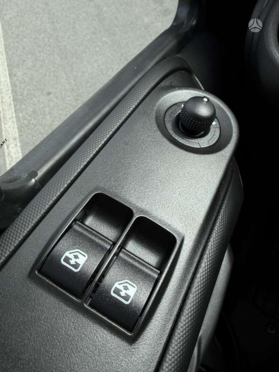 Grey Iveco Daily 2026 in Kaunas, with an engine capacity of 3.00 L and mileage of 0 thousand km for 44044 €, photo 21 on AUTOMOTO.COM.LV