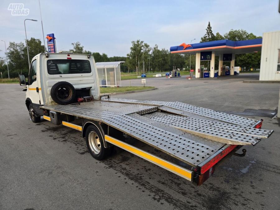 Iveco Daily 2005 Radviliškis, ar dzinēja tilpumu 2.80 L un nobraukumu 336 tūkst. km par 4950 €, foto 9 vietnē AUTOMOTO.COM.LV