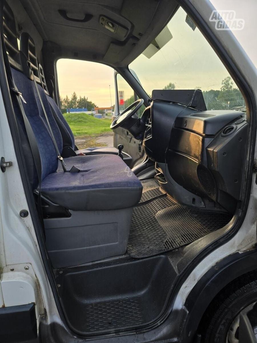 Iveco Daily 2005 Radviliškis, ar dzinēja tilpumu 2.80 L un nobraukumu 336 tūkst. km par 4950 €, foto 14 vietnē AUTOMOTO.COM.LV