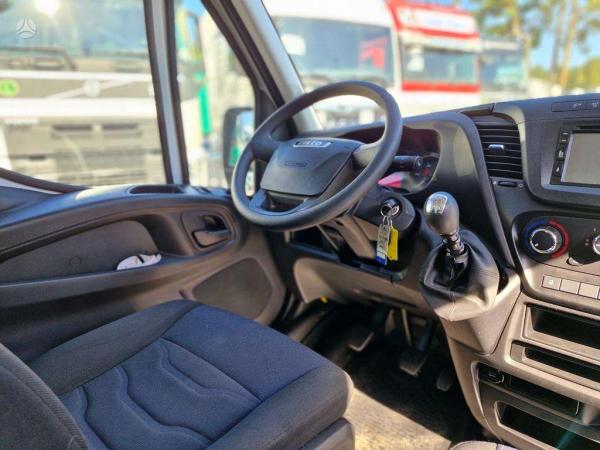 Iveco Daily 2017 in Vilnius, with an engine capacity of 2.29 L and mileage of 62 thousand km for 13189 €, photo 8 on AUTOMOTO.COM.LV