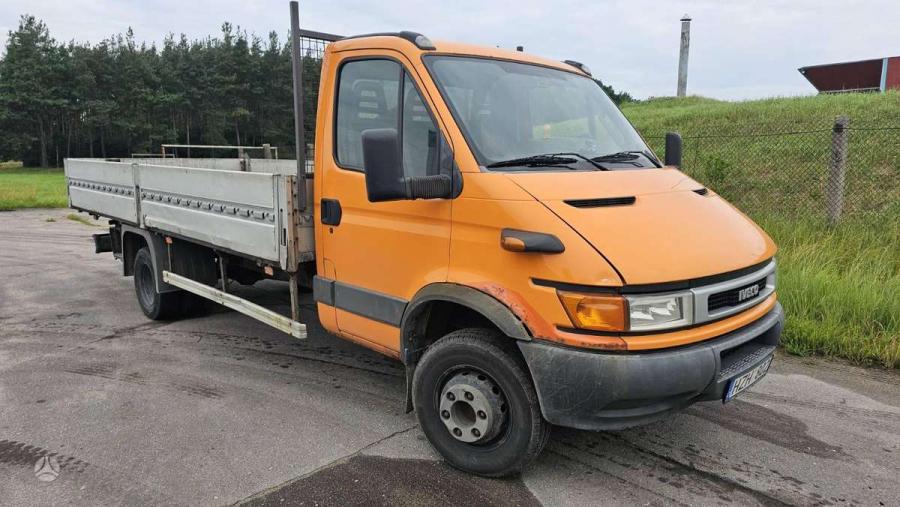 Oranžs Iveco Daily 2003 Viļņa, ar dzinēja tilpumu 2.80 L un nobraukumu 490 tūkst. km par 2000 €, foto 1 vietnē AUTOMOTO.COM.LV