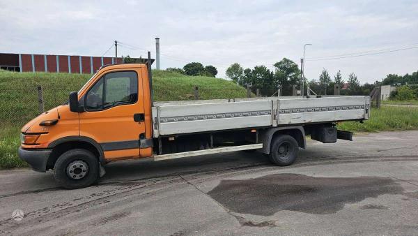 Orange Iveco Daily 2003 in Vilnius, with an engine capacity of 2.80 L and mileage of 490 thousand km for 2000 €, photo 7 on AUTOMOTO.COM.LV