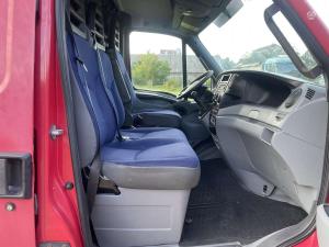 Sarkans Iveco Daily 2010 Tauragė, ar dzinēja tilpumu 3.00 L un nobraukumu 210 tūkst. km par 6500 €, foto 11 vietnē AUTOMOTO.COM.LV