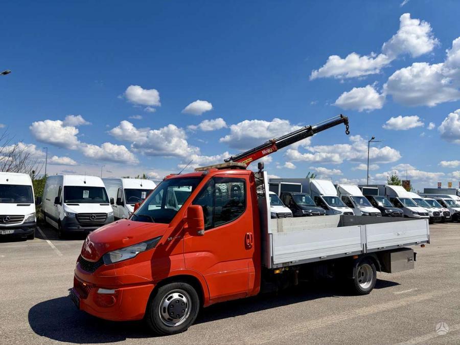 Sarkans Iveco Daily 2014 Viļņa, ar dzinēja tilpumu 0.00 L un nobraukumu 446 tūkst. km par 15850 €, foto 14 vietnē AUTOMOTO.COM.LV