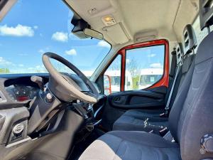 Sarkans Iveco Daily 2014 Viļņa, ar dzinēja tilpumu 0.00 L un nobraukumu 446 tūkst. km par 15850 €, foto 19 vietnē AUTOMOTO.COM.LV