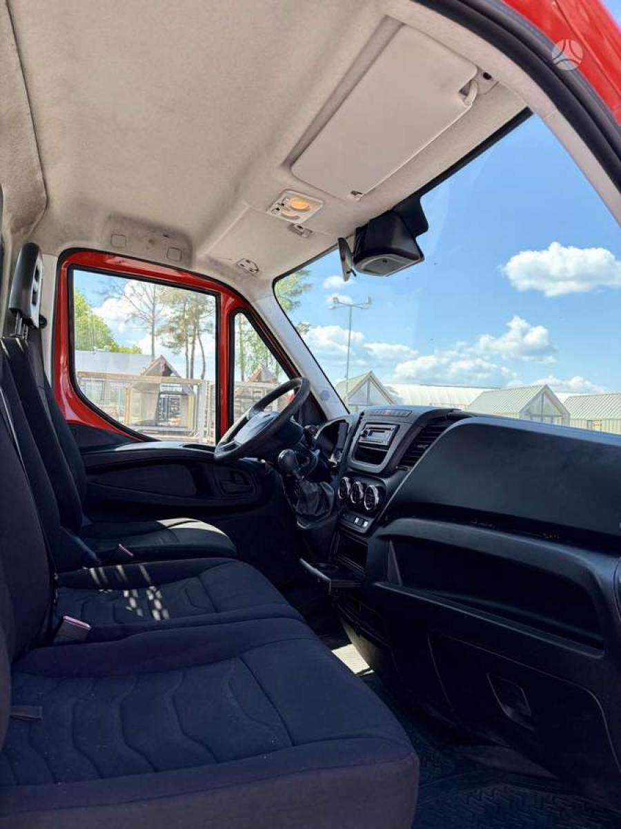Sarkans Iveco Daily 2014 Viļņa, ar dzinēja tilpumu 0.00 L un nobraukumu 446 tūkst. km par 15850 €, foto 20 vietnē AUTOMOTO.COM.LV