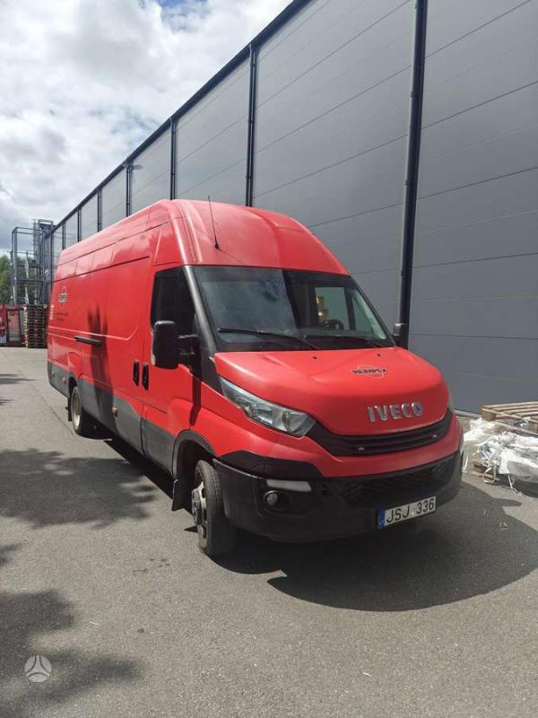 Sarkans Iveco Daily 2017 Kauņa, ar dzinēja tilpumu 3.00 L un nobraukumu 585 tūkst. km par 6100 €, foto 1 vietnē AUTOMOTO.COM.LV