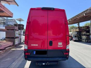 Sarkans Iveco Daily 2020 Telšiai, ar dzinēja tilpumu 3.00 L un nobraukumu 167 tūkst. km par 18800 €, foto 5 vietnē AUTOMOTO.COM.LV