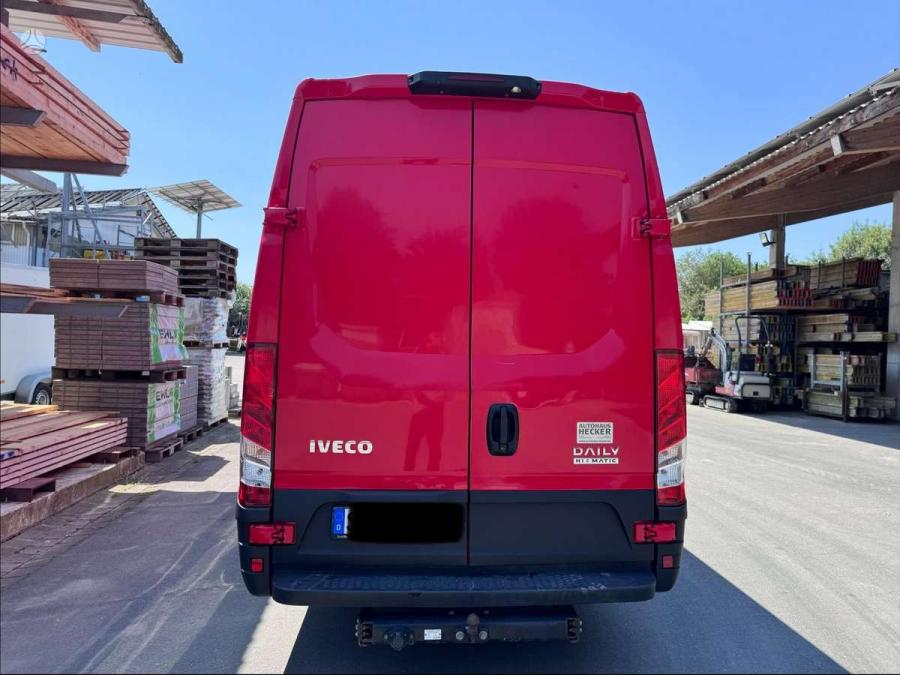 Sarkans Iveco Daily 2020 Telšiai, ar dzinēja tilpumu 3.00 L un nobraukumu 167 tūkst. km par 18800 €, foto 5 vietnē AUTOMOTO.COM.LV