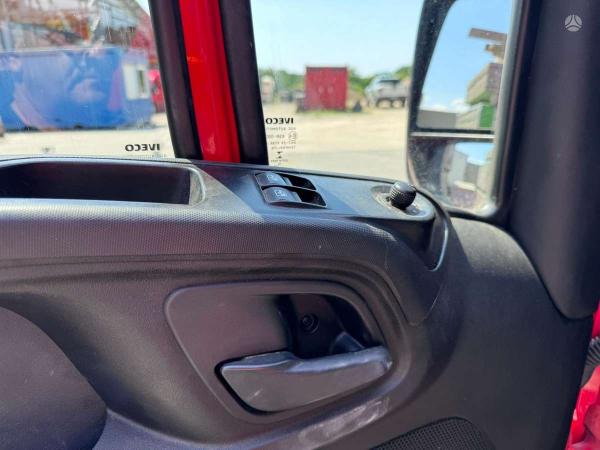 Sarkans Iveco Daily 2020 Telšiai, ar dzinēja tilpumu 3.00 L un nobraukumu 167 tūkst. km par 18800 €, foto 8 vietnē AUTOMOTO.COM.LV