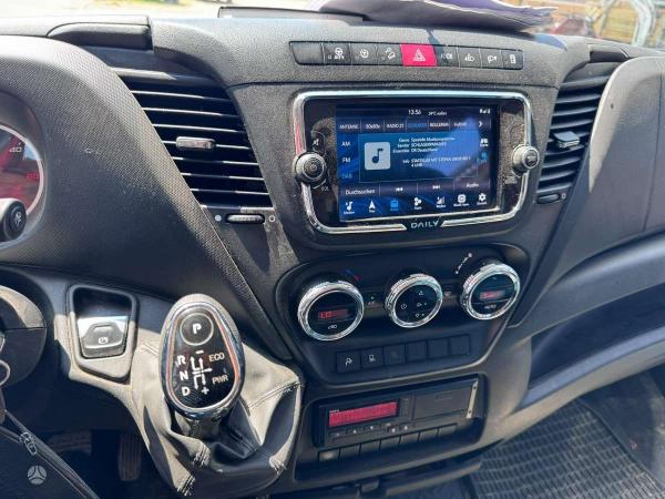 Sarkans Iveco Daily 2020 Telšiai, ar dzinēja tilpumu 3.00 L un nobraukumu 167 tūkst. km par 18800 €, foto 10 vietnē AUTOMOTO.COM.LV