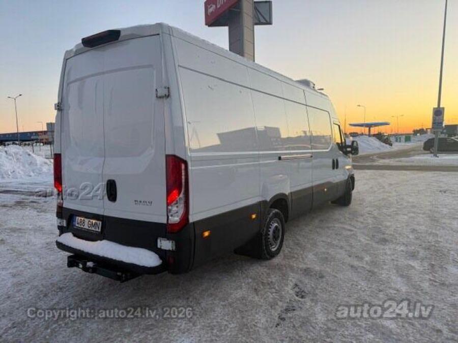 Balts Iveco Daily 2024 Tallina, ar dzinēja tilpumu 3.00 L un nobraukumu 184 tūkst. km par 48980 €, foto 4 vietnē AUTOMOTO.COM.LV