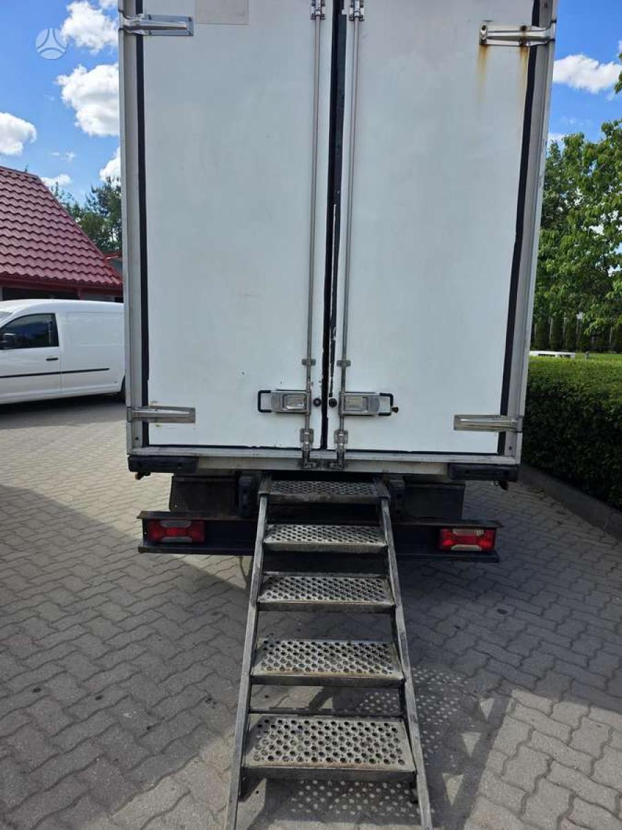 White Iveco Daily 2002 in Vilnius, with an engine capacity of 2.80 L and mileage of 300 thousand km for 2300 €, photo 5 on AUTOMOTO.COM.LV