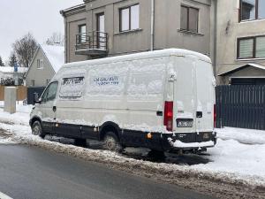 Balts Iveco Daily 2004 Panevēža, ar dzinēja tilpumu 2.80 L un nobraukumu 317 tūkst. km par 1500 €, foto 3 vietnē AUTOMOTO.COM.LV