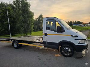 Balts Iveco Daily 2005 Radviliškis, ar dzinēja tilpumu 2.80 L un nobraukumu 337 tūkst. km par 4750 €, foto  vietnē AUTOMOTO.COM.LV