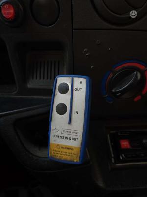 Balts Iveco Daily 2005 Radviliškis, ar dzinēja tilpumu 2.80 L un nobraukumu 337 tūkst. km par 4750 €, foto 17 vietnē AUTOMOTO.COM.LV