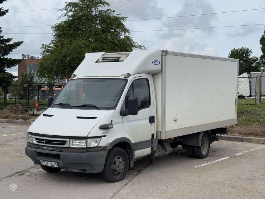 Balts Iveco Daily 2006 Klaipėda, ar dzinēja tilpumu 3.00 L un nobraukumu 366 tūkst. km par 2200 €, foto 3 vietnē AUTOMOTO.COM.LV