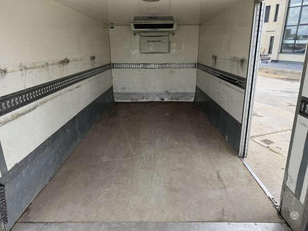 Balts Iveco Daily 2006 Klaipėda, ar dzinēja tilpumu 3.00 L un nobraukumu 366 tūkst. km par 2200 €, foto 8 vietnē AUTOMOTO.COM.LV