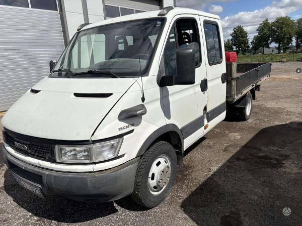 White Iveco Daily 2006 in Siauliai, with an engine capacity of 3.00 L and mileage of 270 thousand km for 2550 €, photo 1 on AUTOMOTO.COM.LV